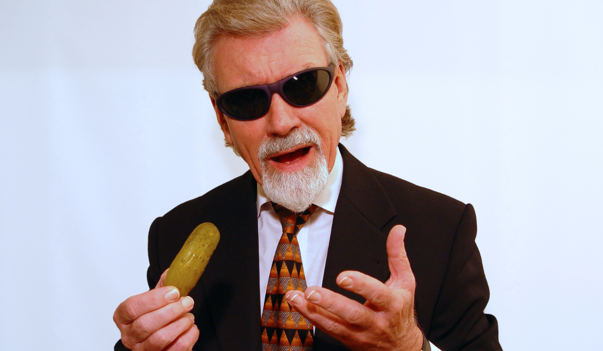 Give 'Em The Pickle! Customer Service in an Emotional Economy - Steve ...